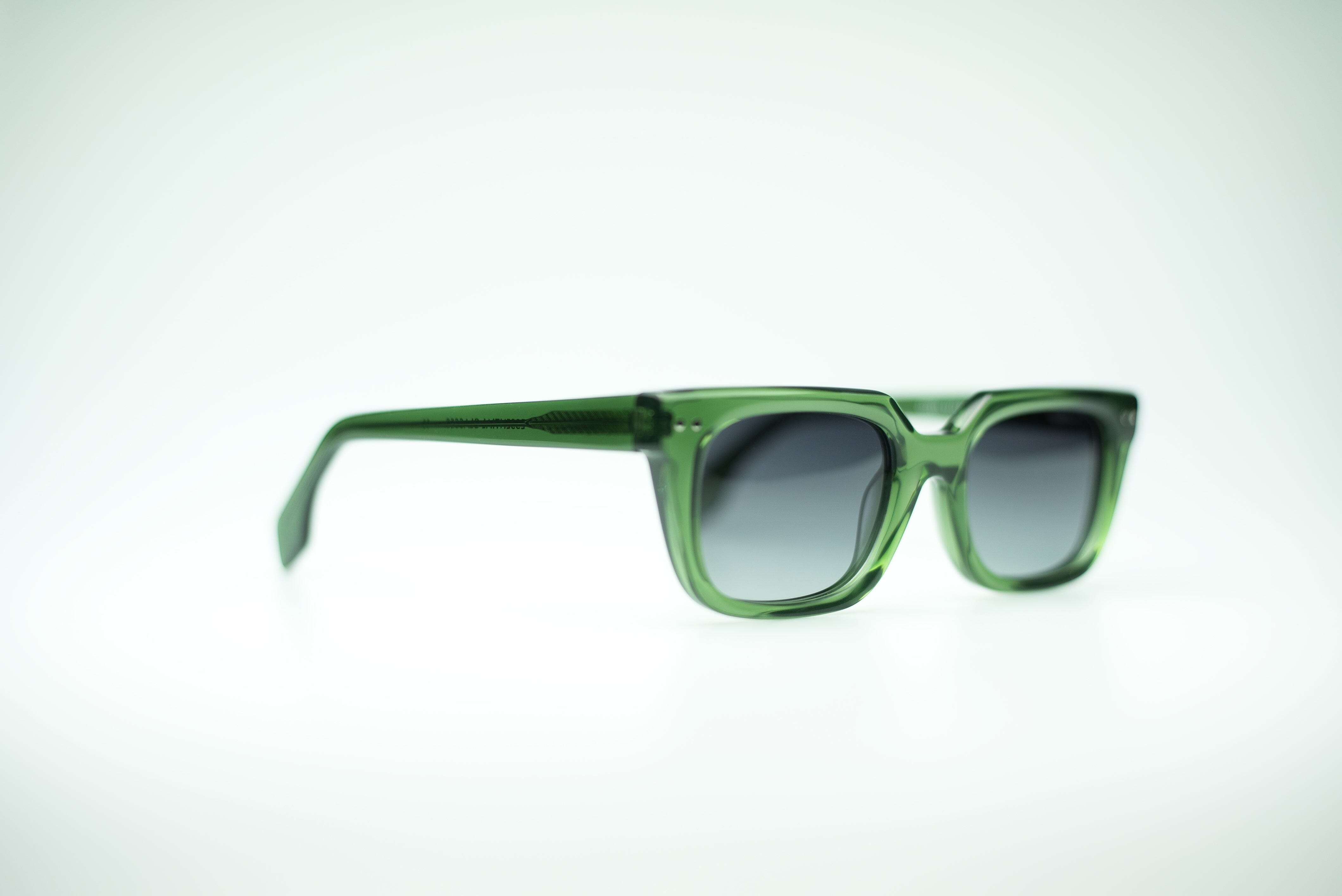 ESSENTIAL GLASSES - Premium sunglasses from €89 – Essential Glasses